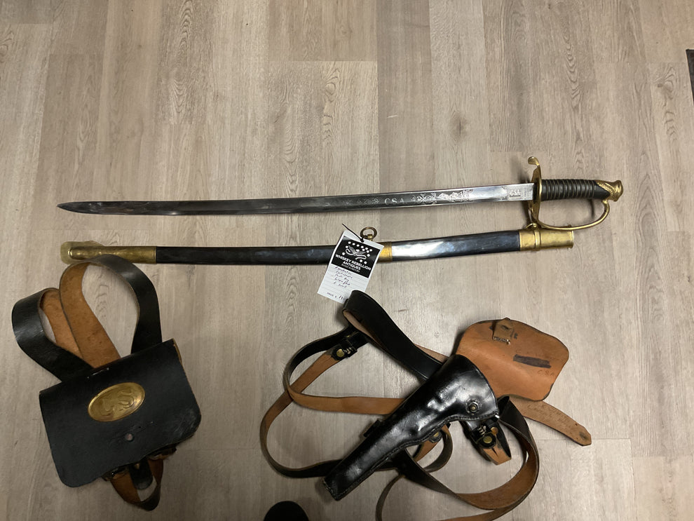 Civil War Cavalry Equipment Display Set (Reproduction) Saber, Cartridg ...